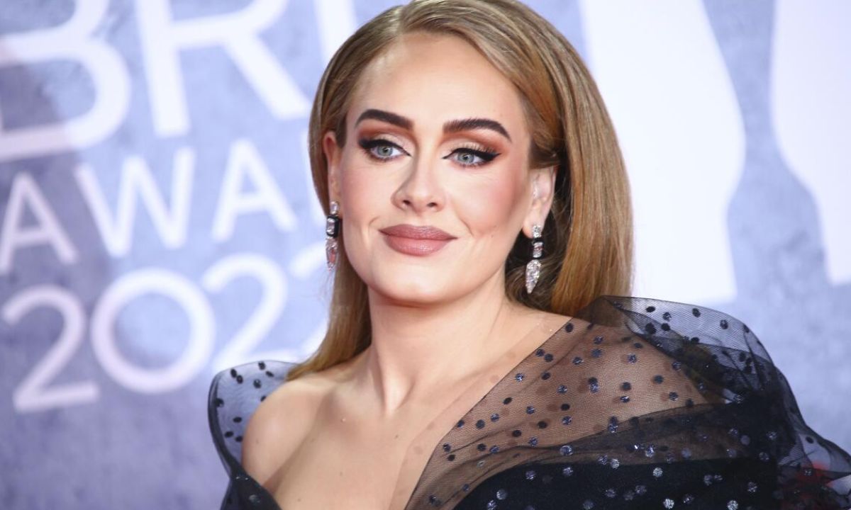 Best British Female Singers of All Time - ClariuHub
