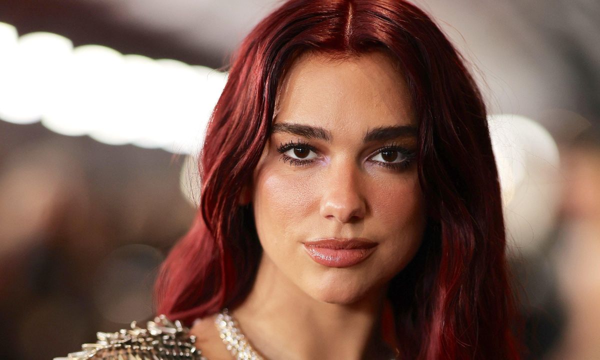Best British Female Singers of All Time - ClariuHub